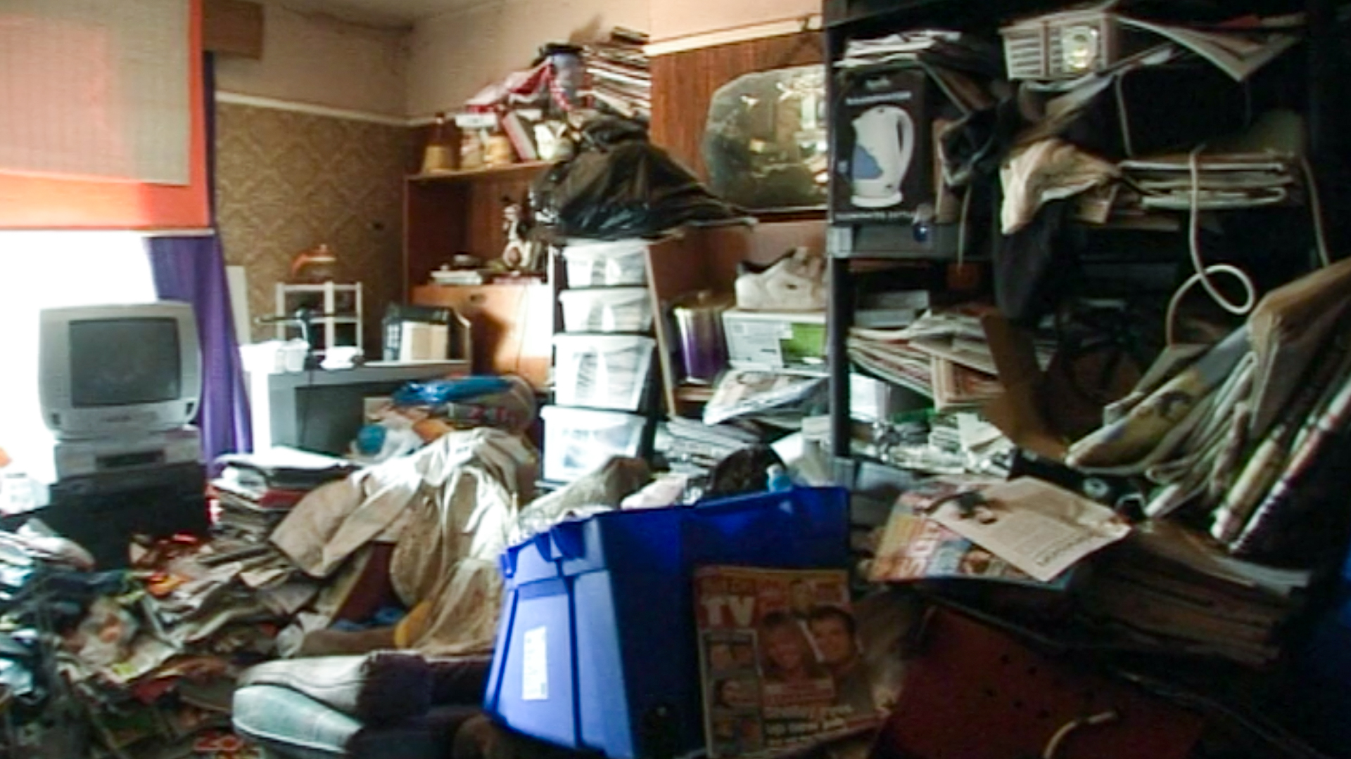 World of Compulsive Hoarders – LGI Media